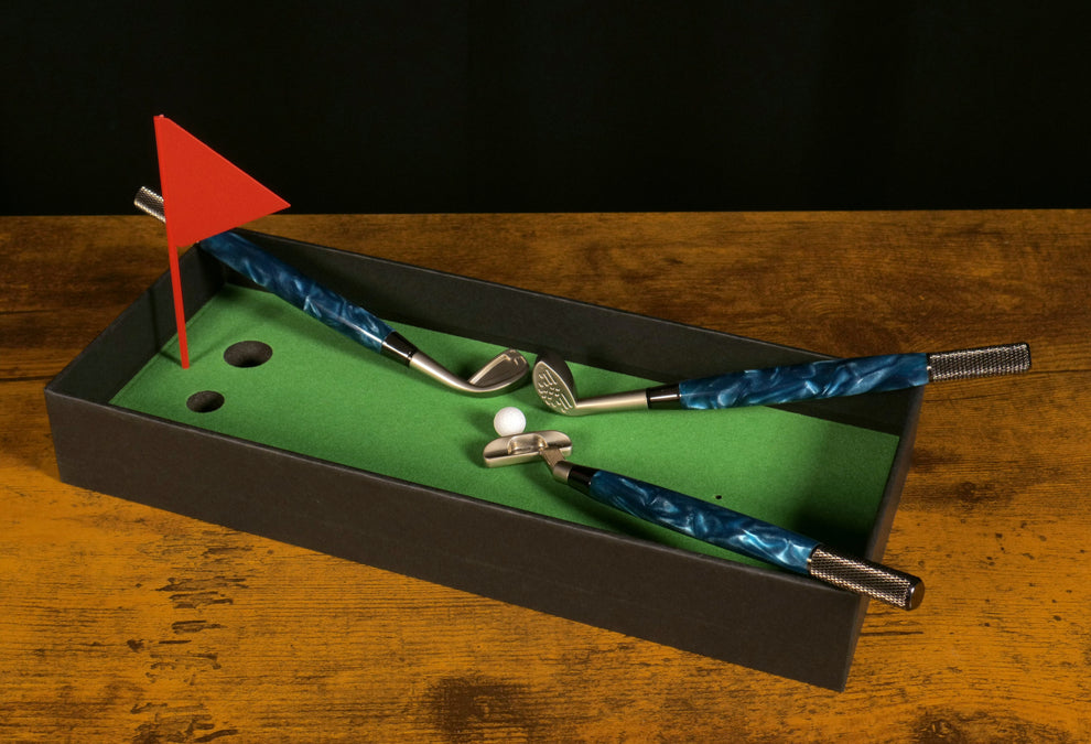 Desktop Putting Green & Box – Turners Warehouse